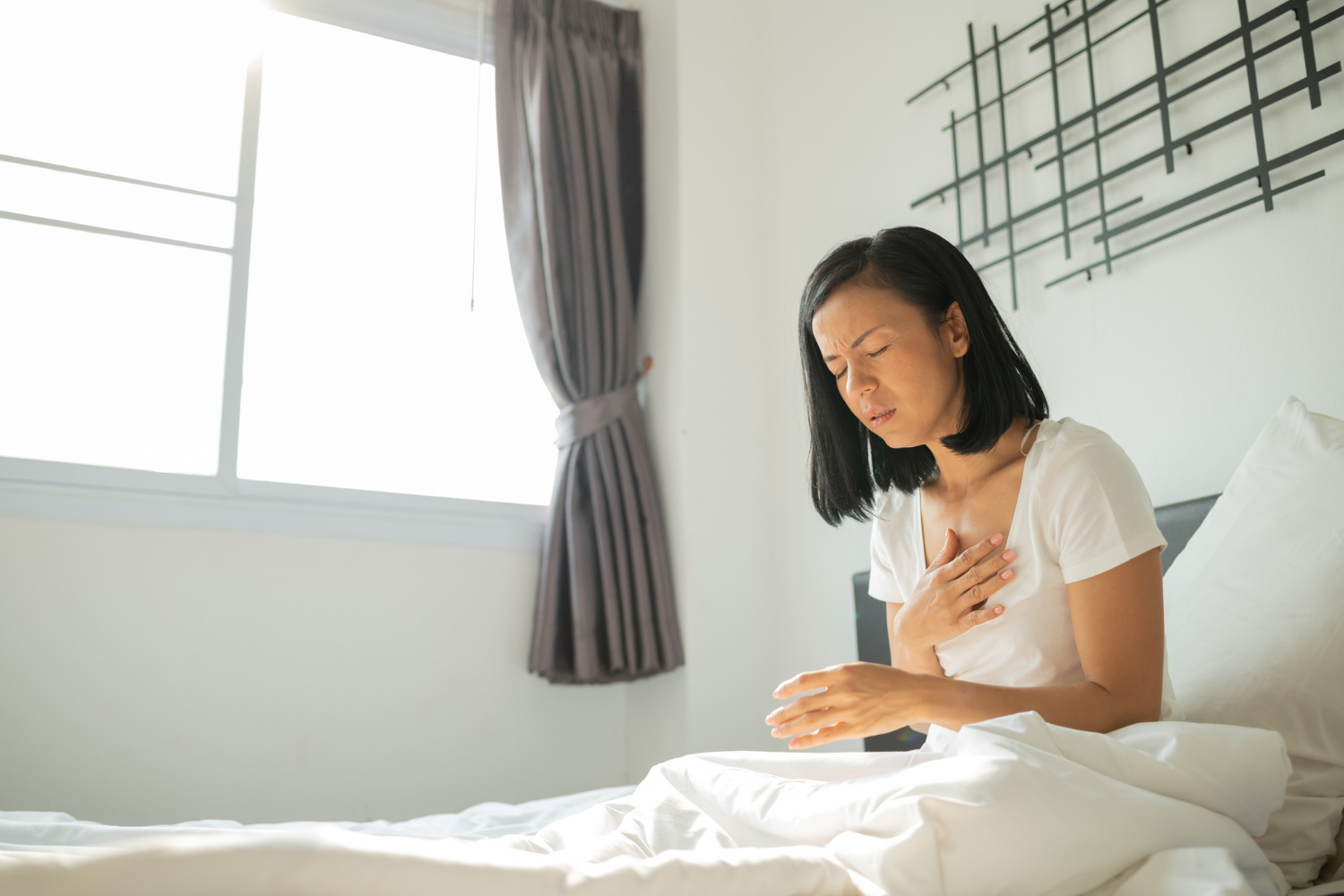 Sudden Palpitations in Women; What is it and why? - Solace